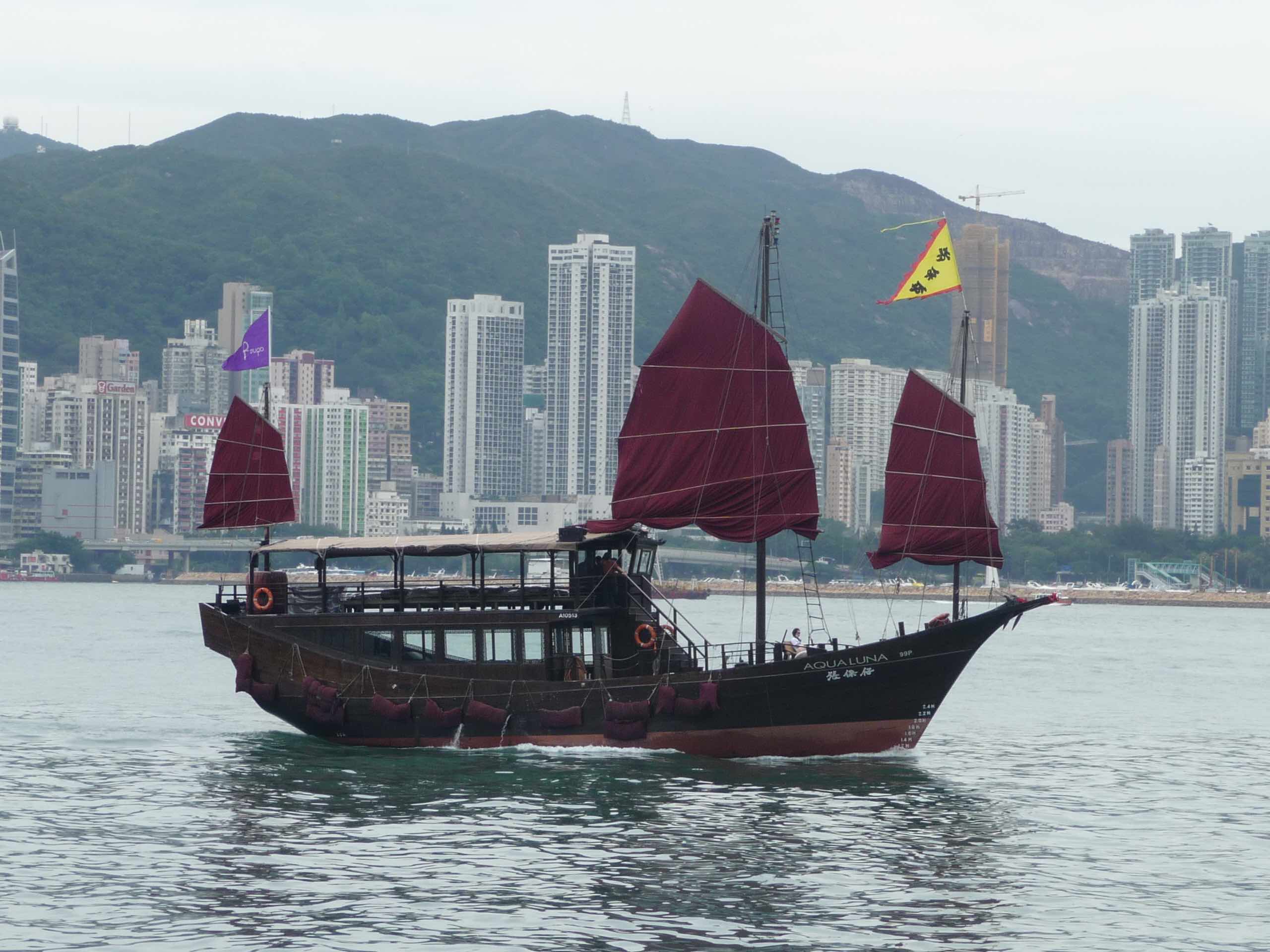 intro-bg – Mike Hardcastle